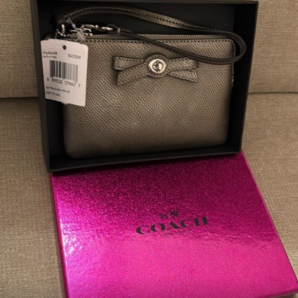 Coach | Bags | Low Startcoach Wristlet Nwt In The Box Metallic Leather ...